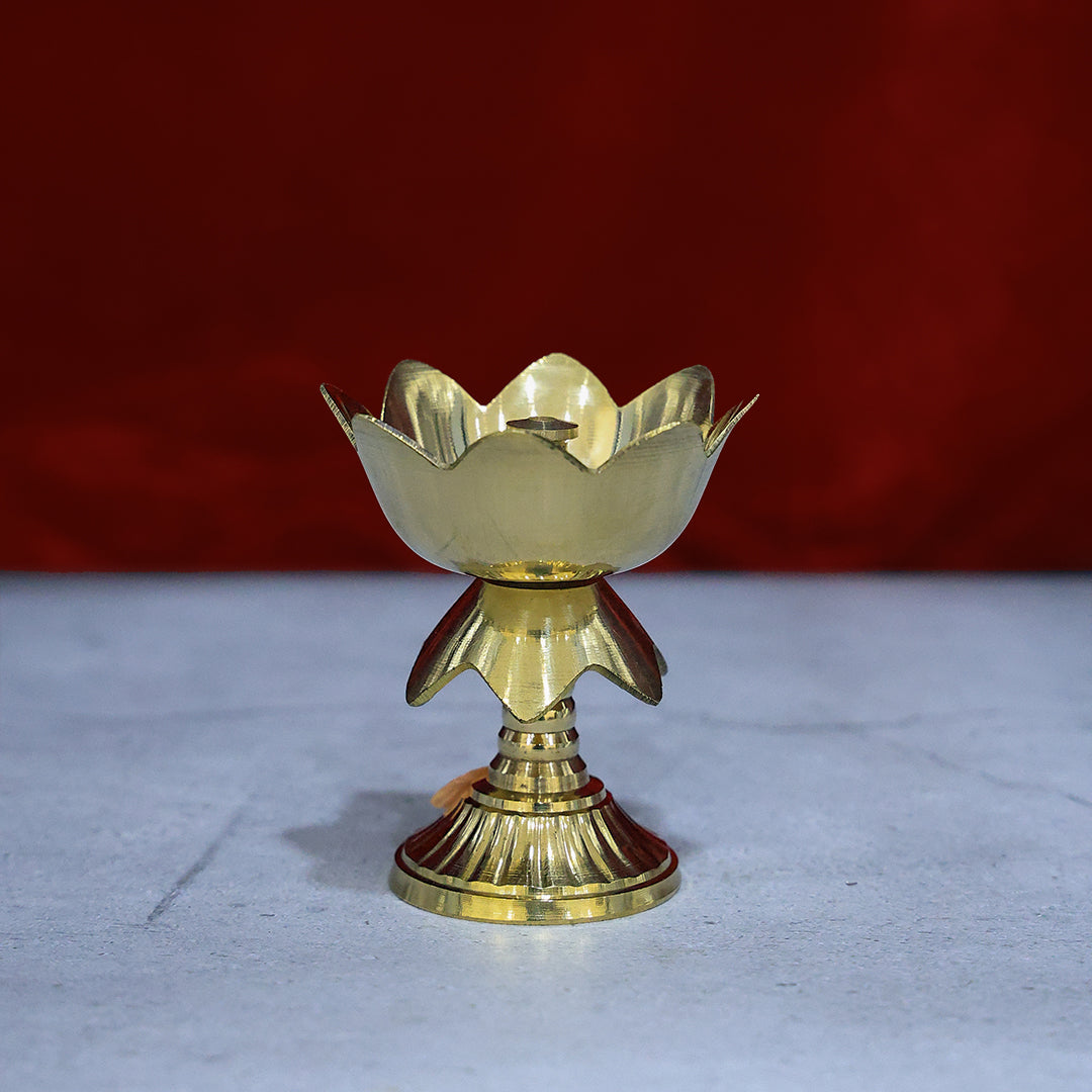 Brass Kamal Nanda – A Divine Symbol of Purity and Enlightenment ...